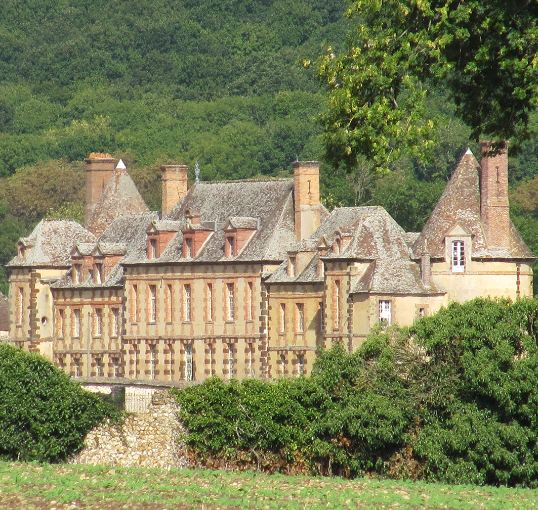 Berygtet slot skifter ejer – VinAvisen